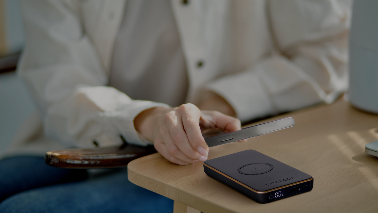 Trusted Power, In Your Hands | Duracell Mobile Power